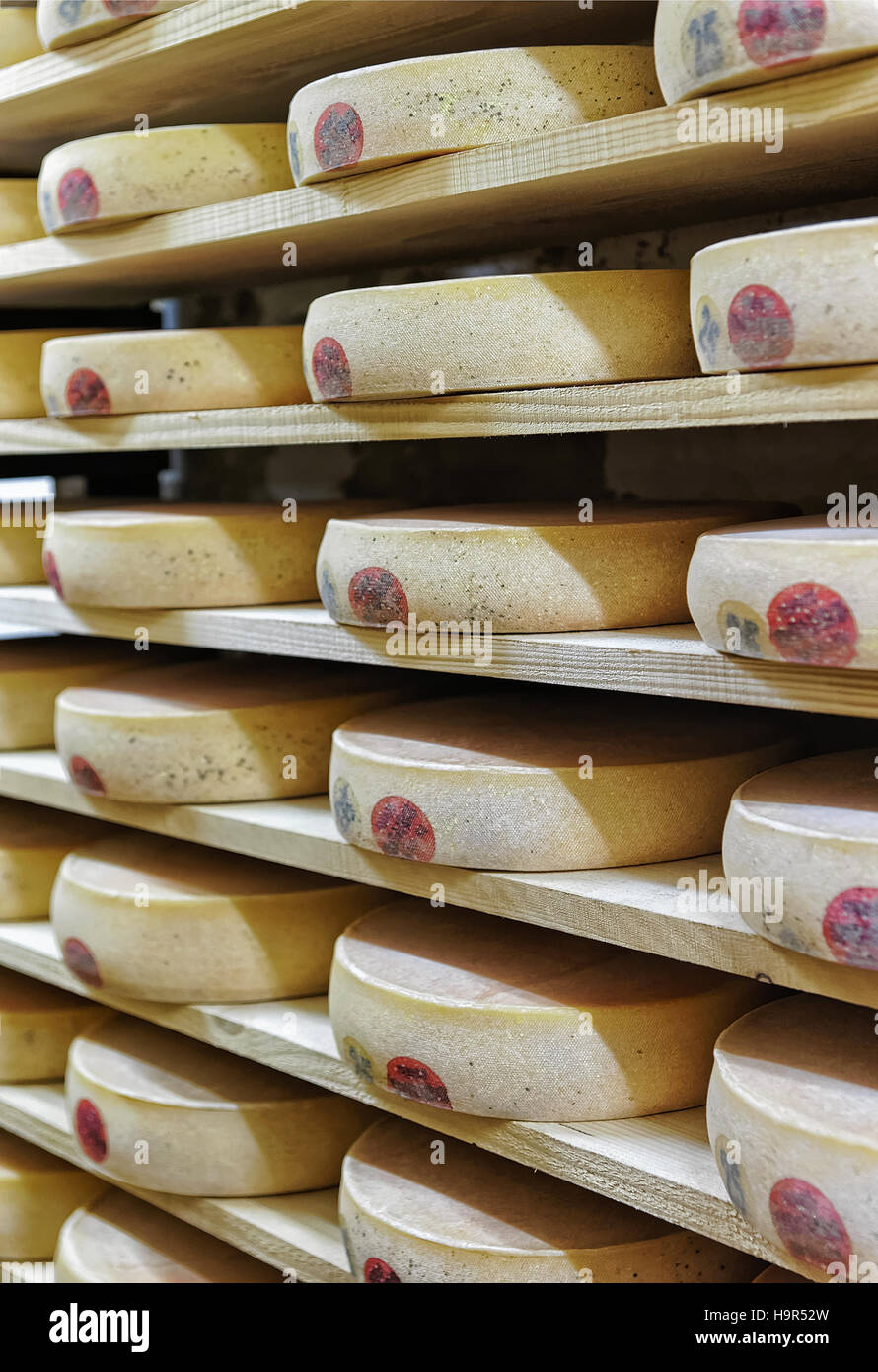 Pile de rack hi-res stock photography and images - Alamy