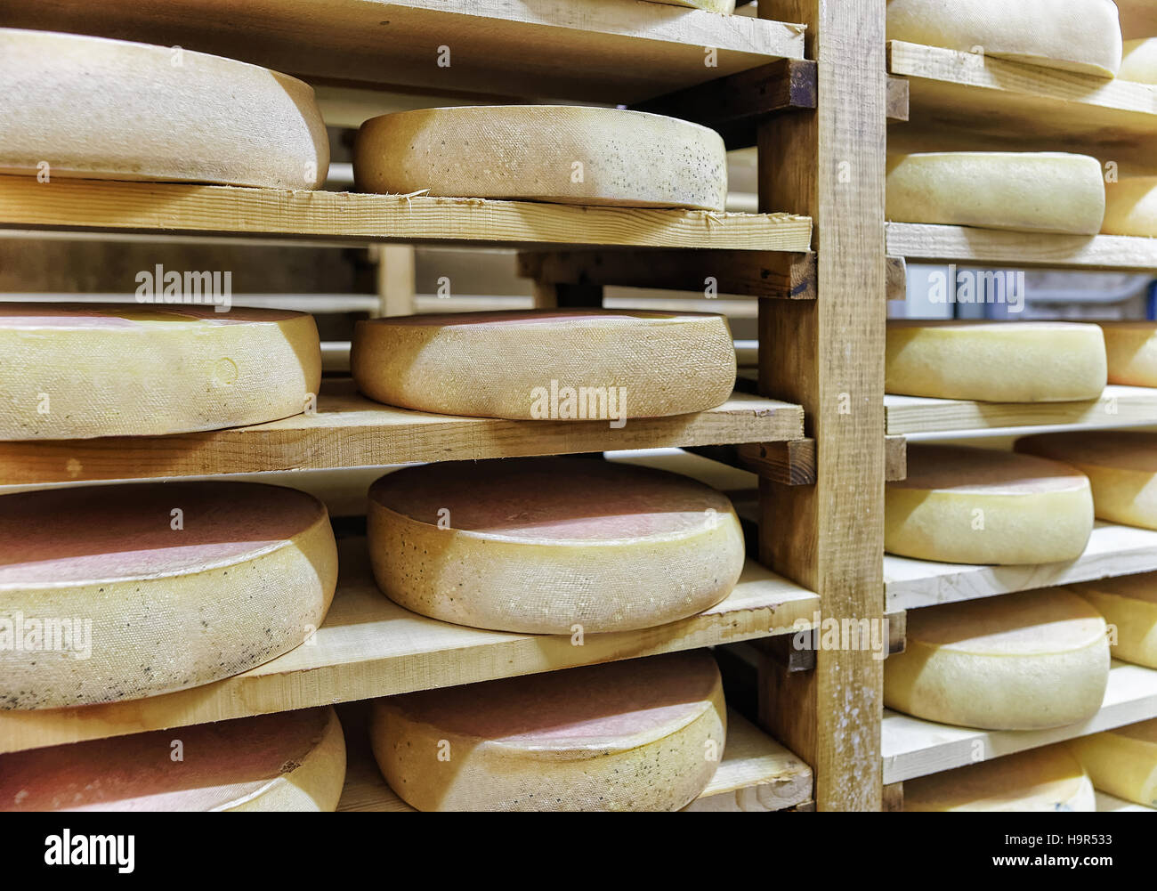 Pile de rack hi-res stock photography and images - Alamy