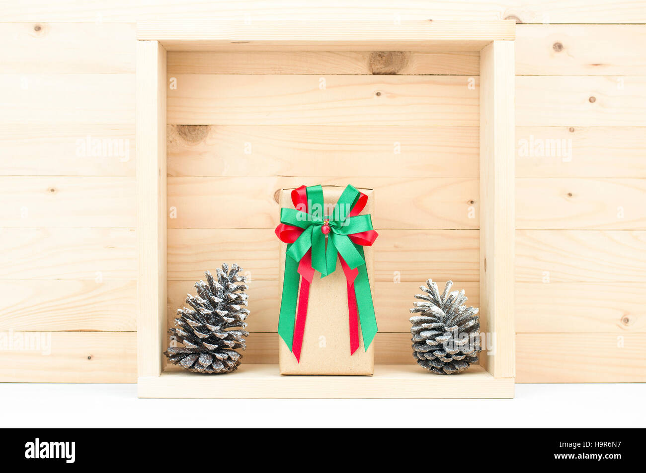 Pine box hi-res stock photography and images - Alamy