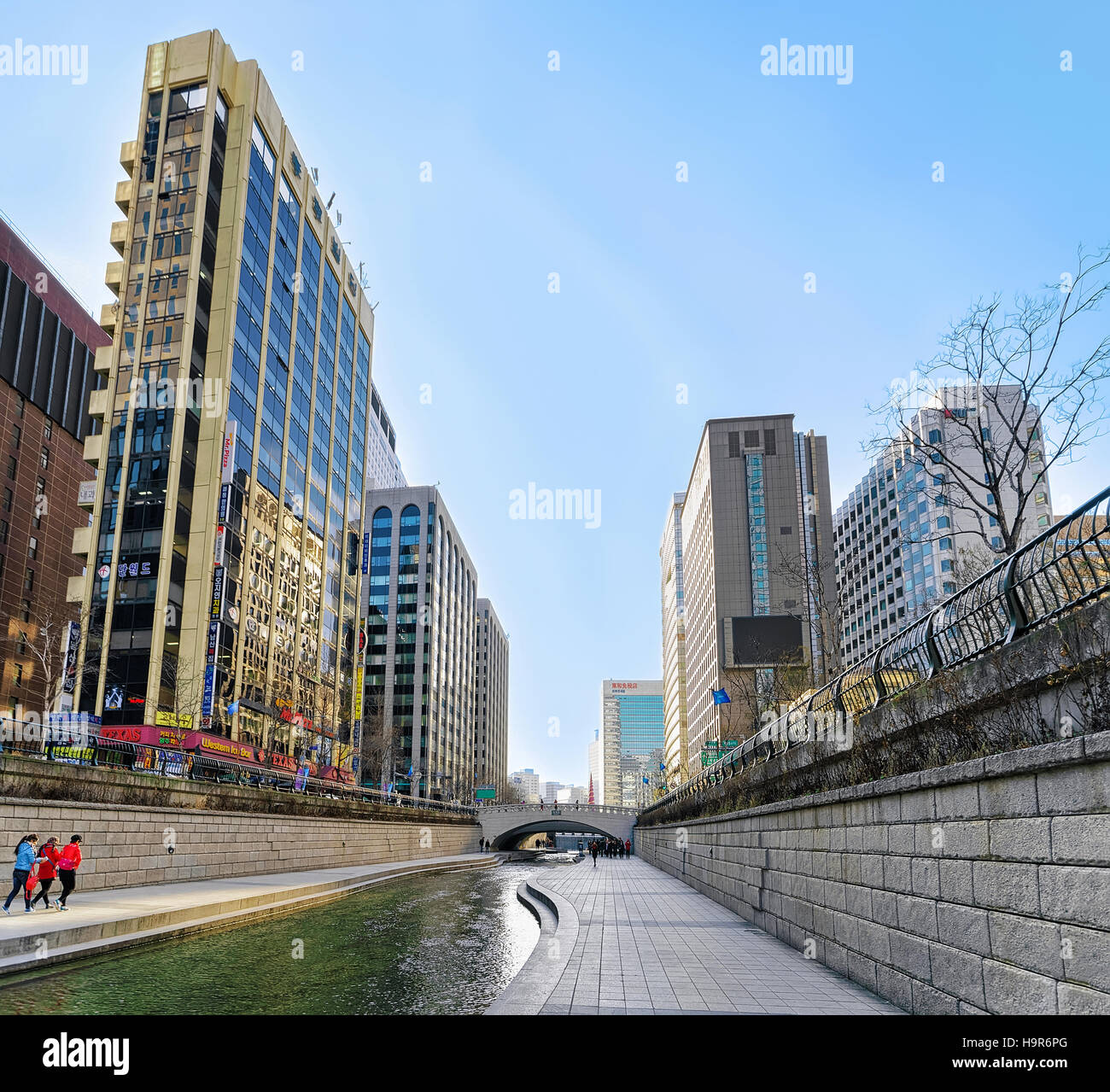 Seoul, South Korea - March 11, 2016: Mojeongyo Bridge and ...