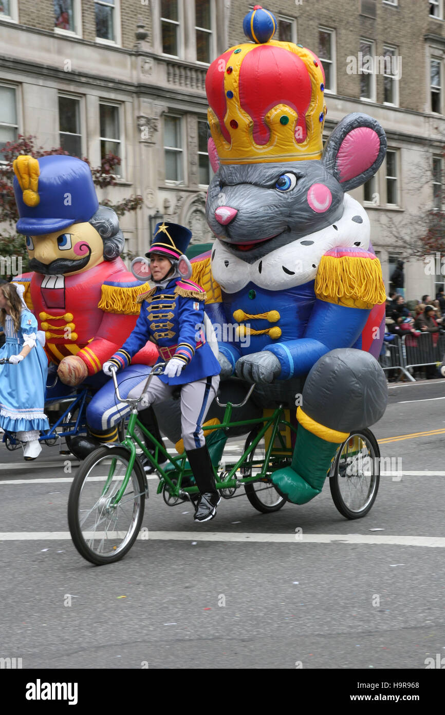 New York, New York, USA. 24th Nov, 2016. 90th Annual Macy's ...