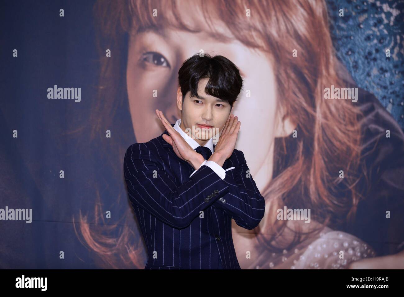 Seoul, Korea. 24th Nov, 2016. Myung Se Bin, Sung-su Kim, Jeong cheol ...