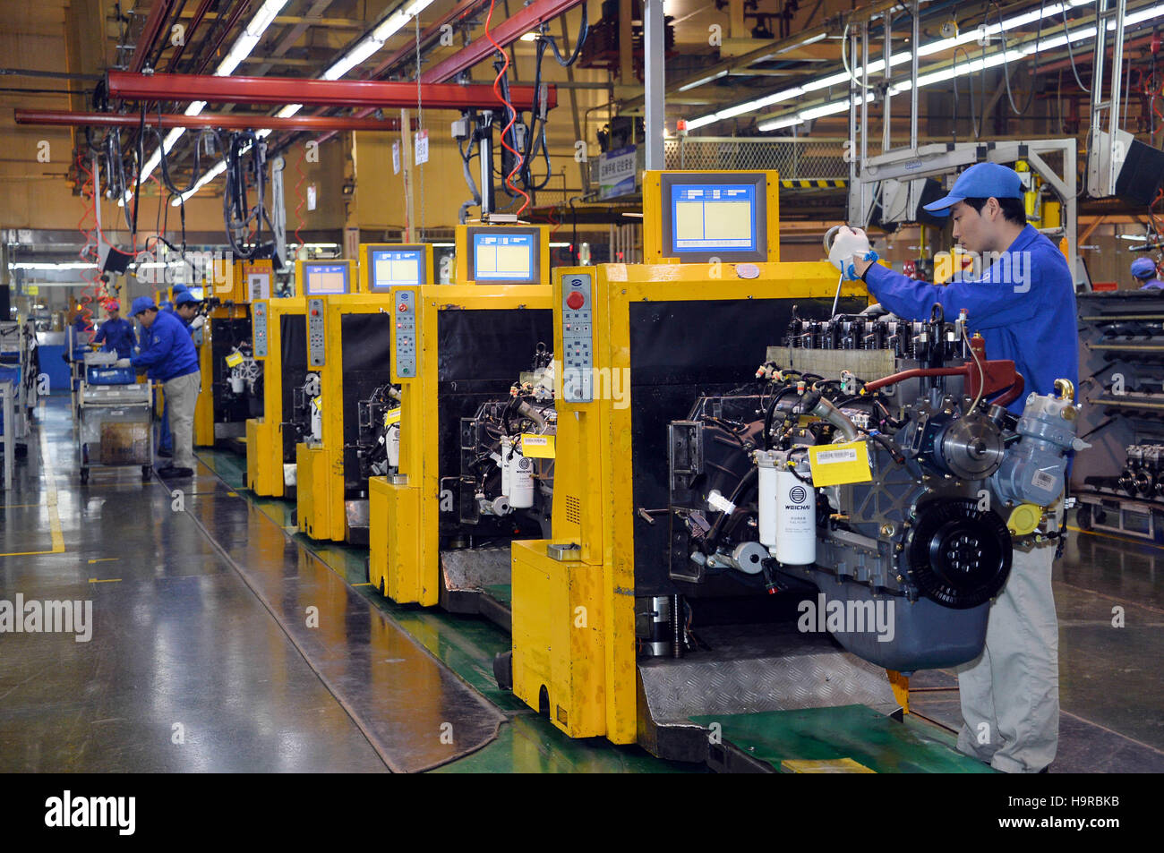 Weichai hi-res stock photography and images - Alamy