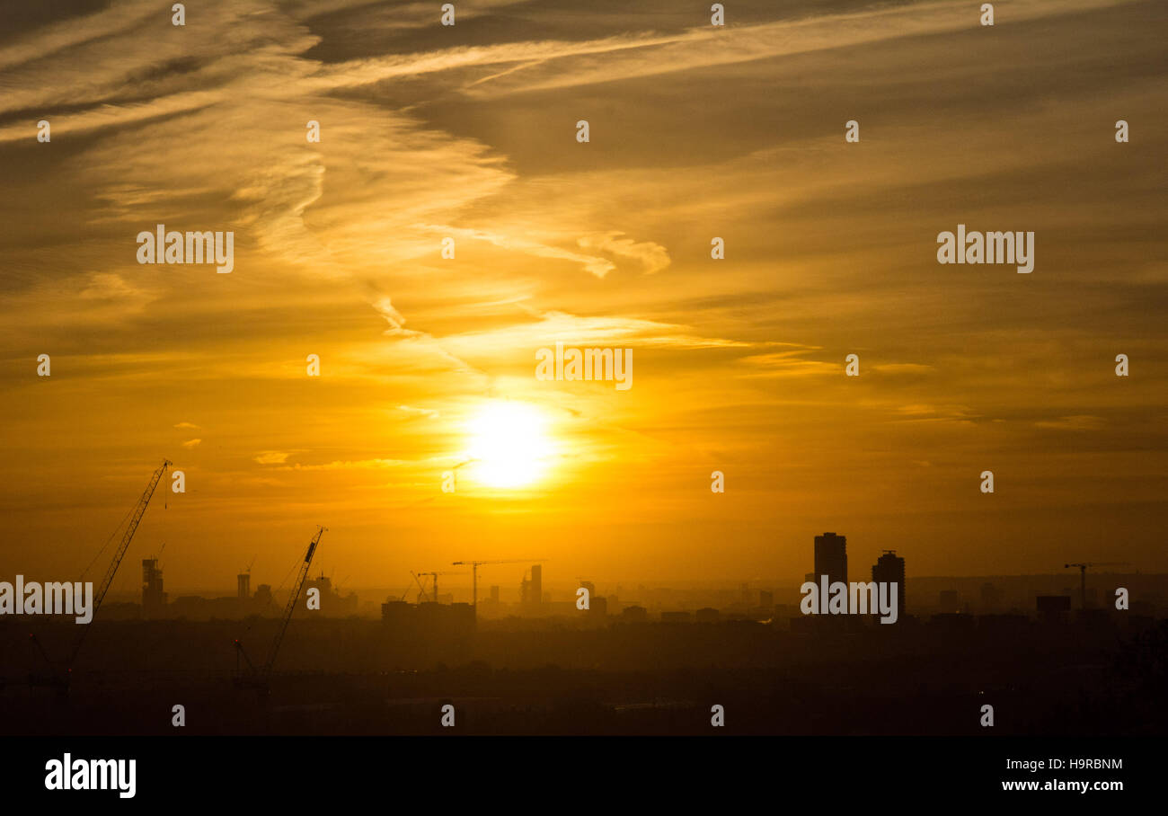 Alexandra Palace Park, London, UK 25th November 2016. UK Weather: The ...