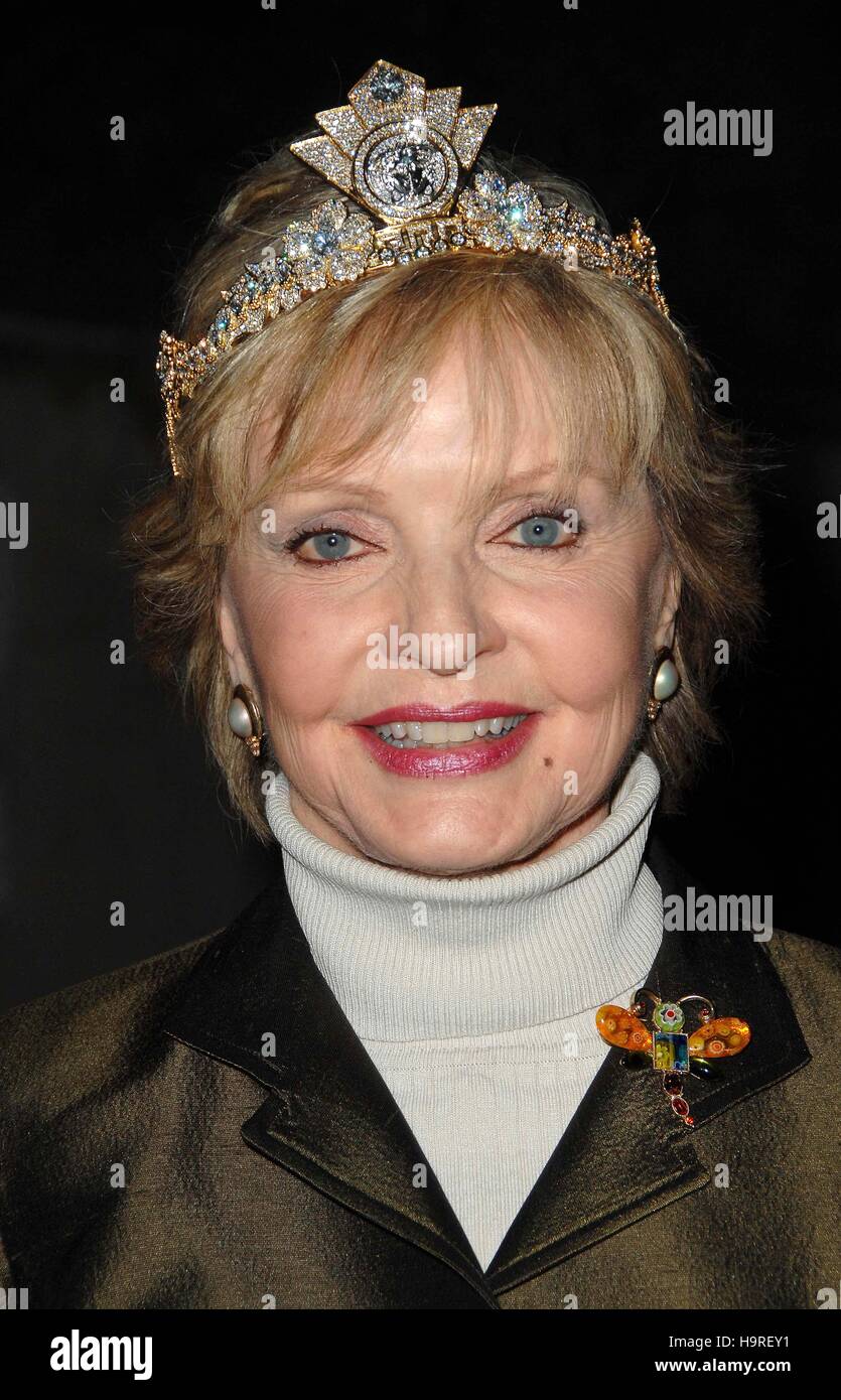 Florence henderson brady bunch 1969 hi-res stock photography and images ...