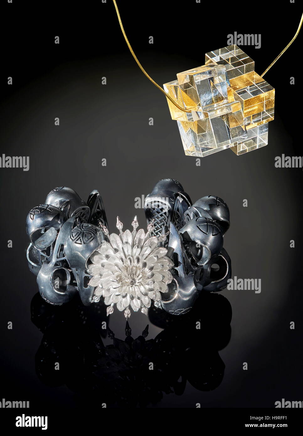 2016 pendant hi-res stock photography and images - Alamy