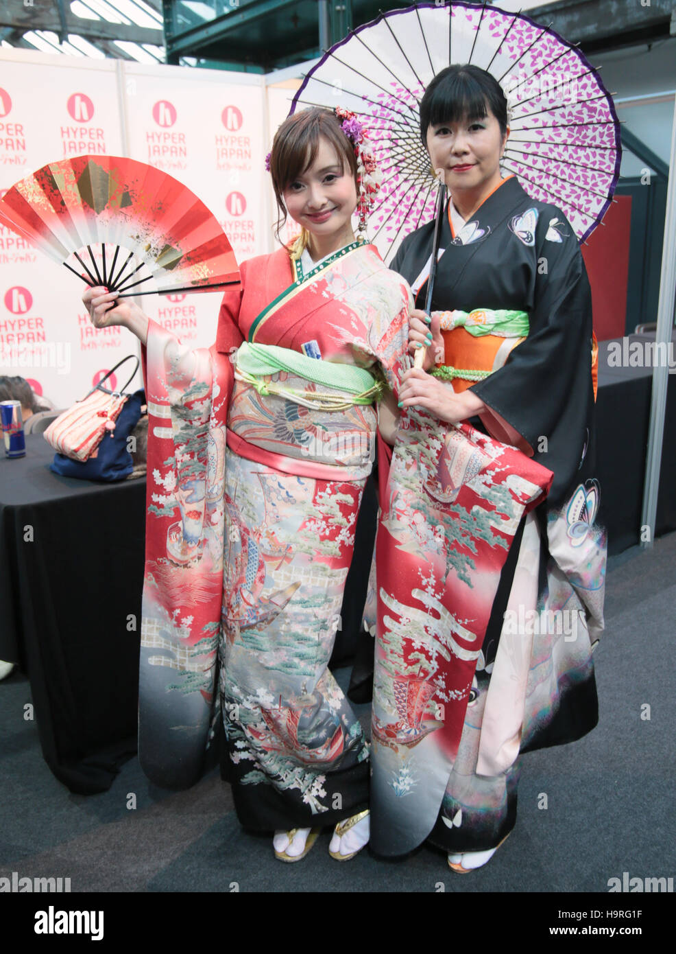 London UK 25 Nov 2016 Sachi Wakasa vocalist of NeoBallads Hyper Japan ...