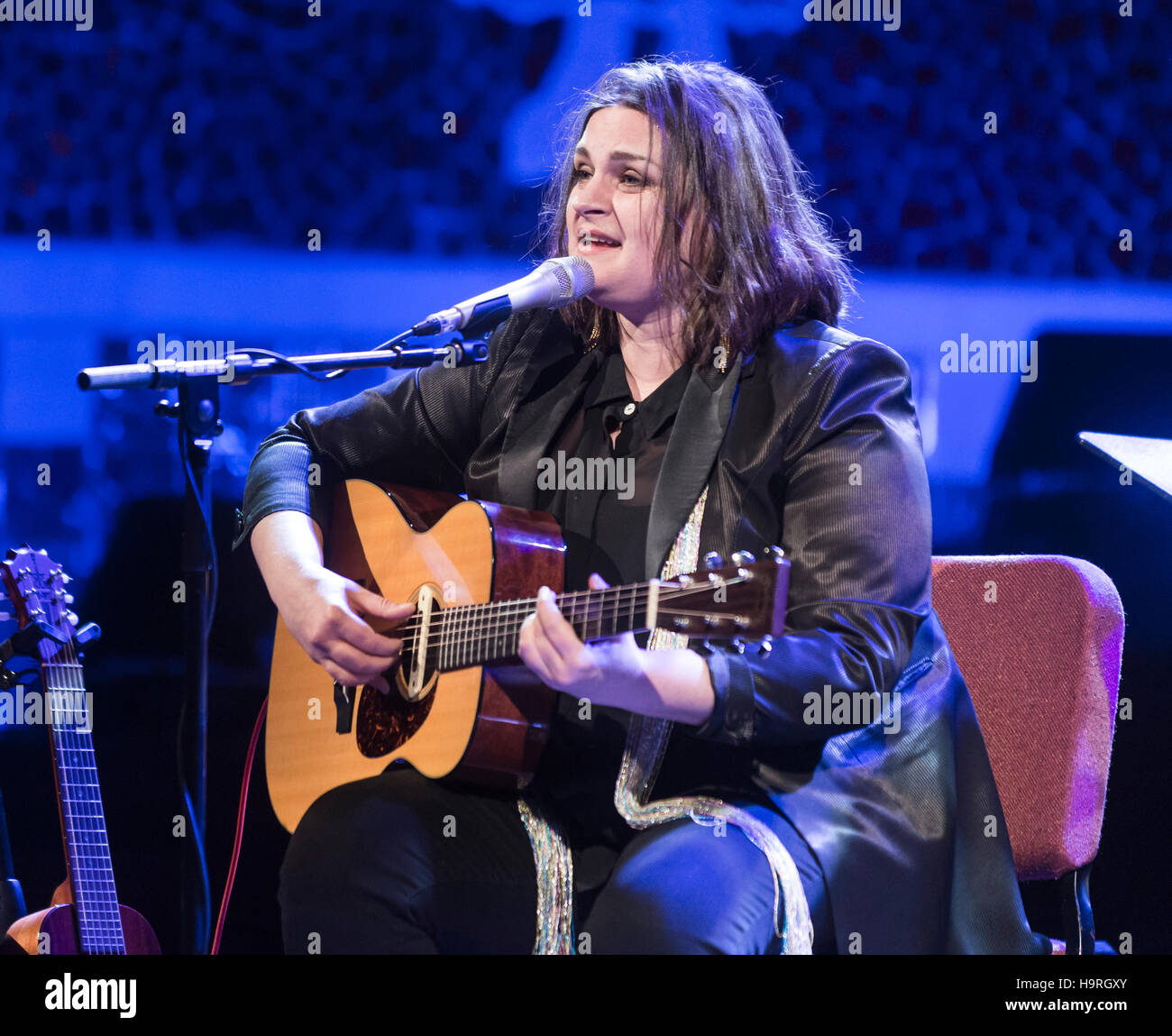 Madeleine peyroux singer hi-res stock photography and images - Alamy