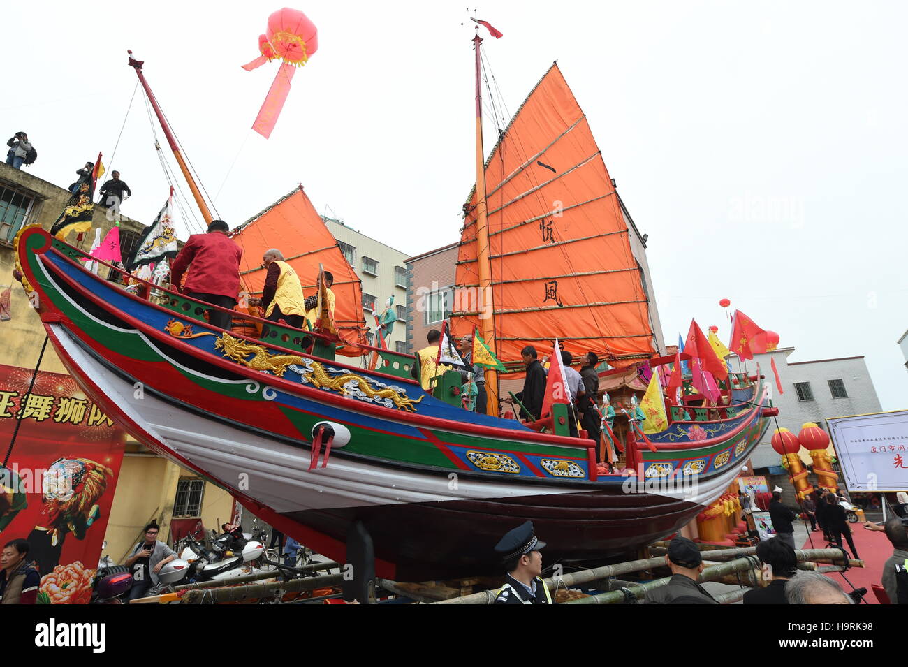 Huazang hi-res stock photography and images - Alamy