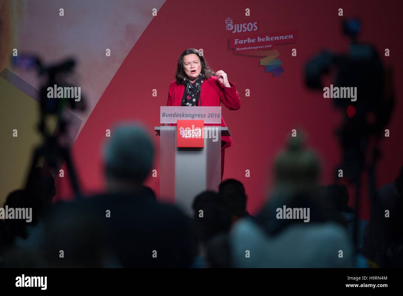 Young socialists of the spd hi-res stock photography and images - Alamy