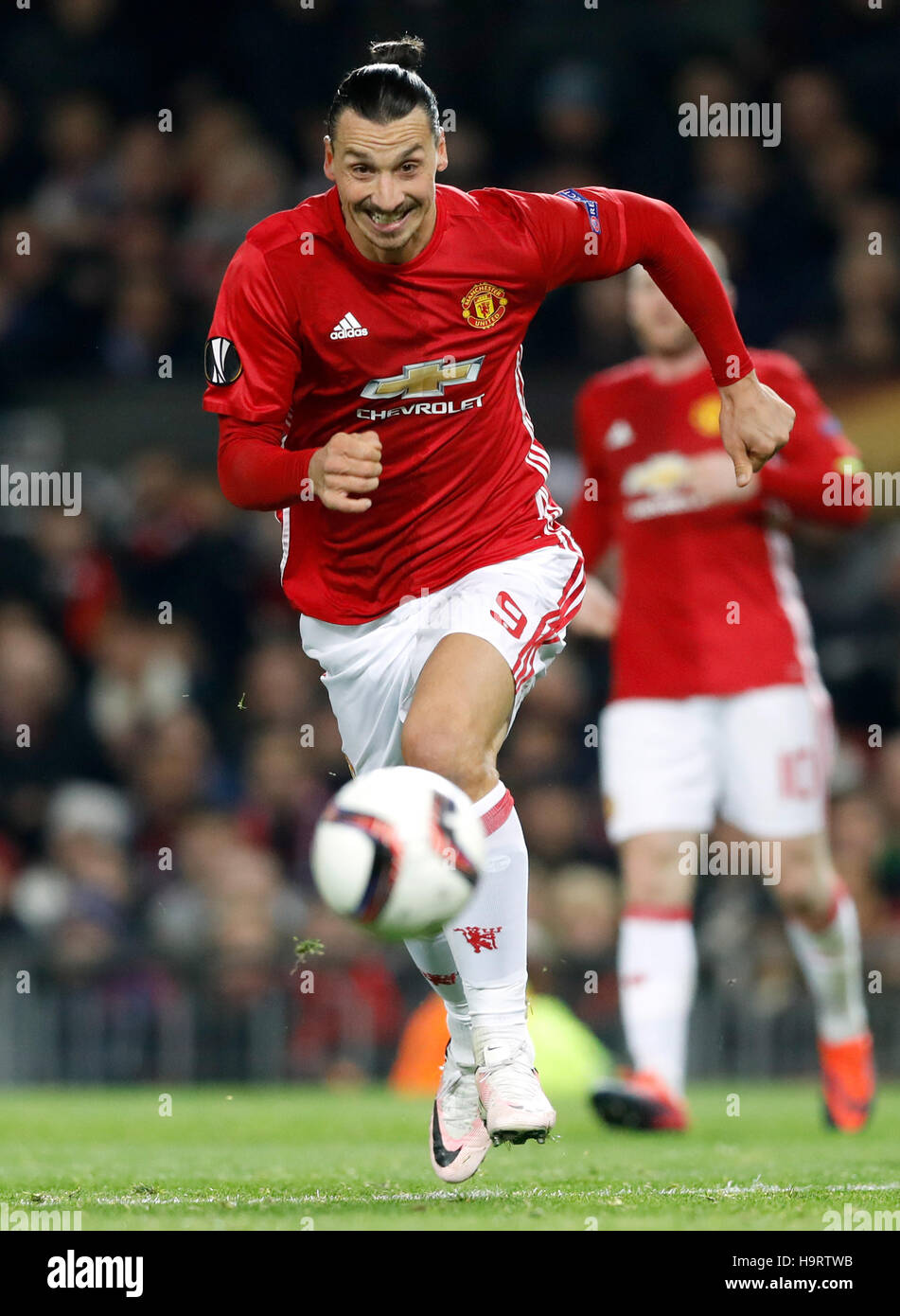 Manchester United's Zlatan Ibrahimovic Stock Photo - Alamy