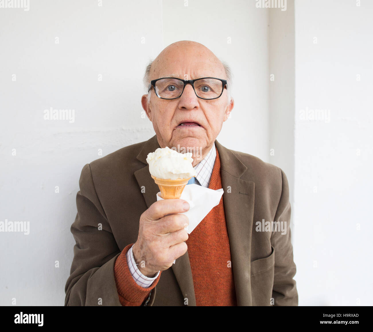Deadpan portrait hi-res stock photography and images - Alamy