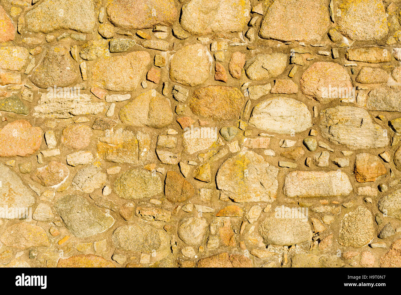 Pebble stone wall hi-res stock photography and images - Alamy