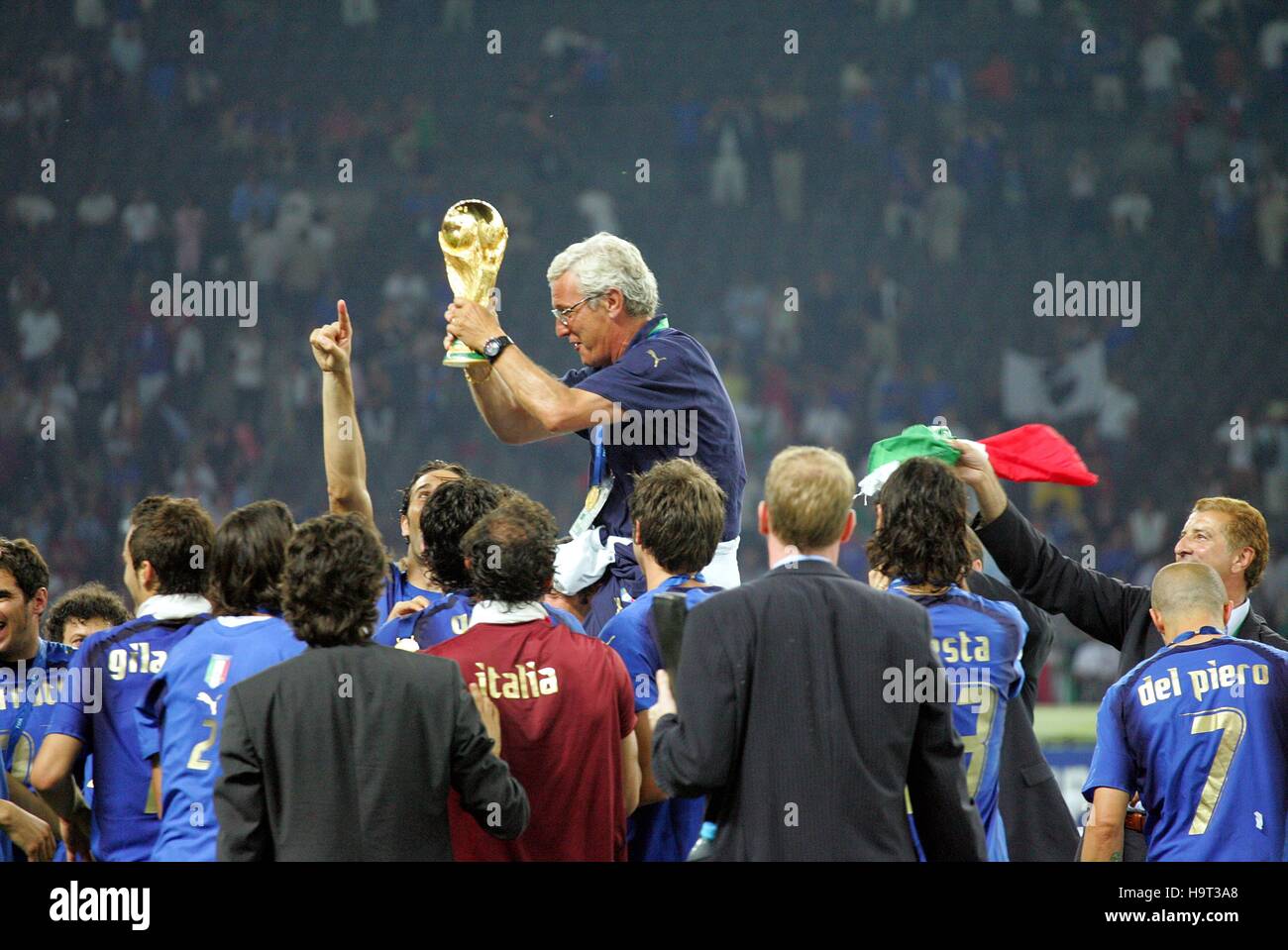 MARCELLO LIPPI & WORLD CUP ITALIAN COACH OLYMPIC STADIUM BERLIN GERMANY ...