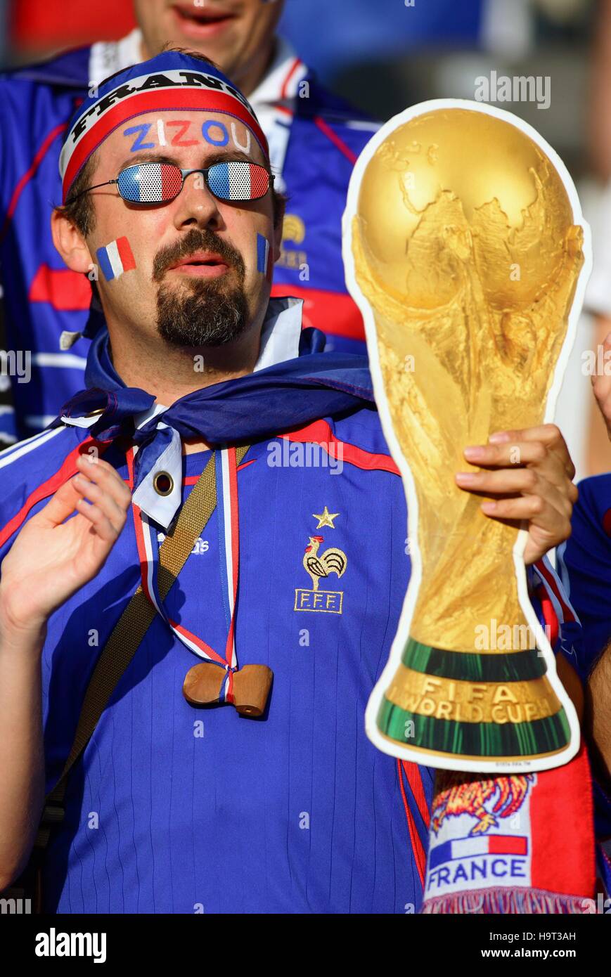 Football french france full length hi-res stock photography and images ...