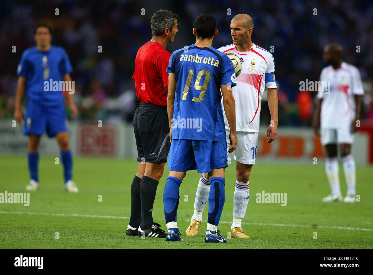 G ZAMBROTTA & ZINEDINE ZIDANE ITALY V FRANCE OLYMPIC STADIUM BERLIN ...