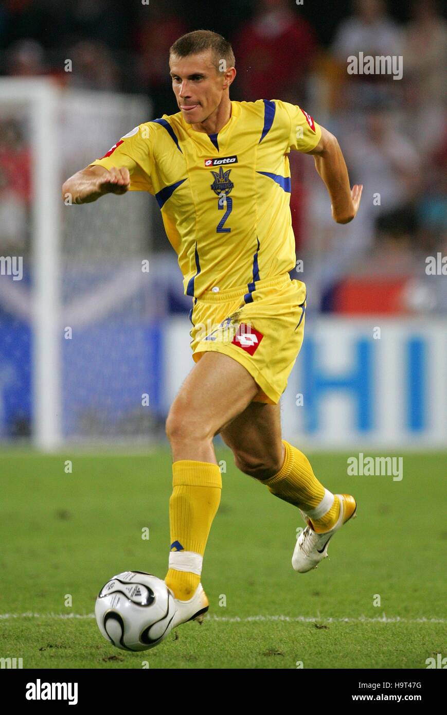 ANDRIY SHEVCHENKO UKRAINE & CHELSEA FC WORLD CUP COLOGNE GERMANY 26 ...