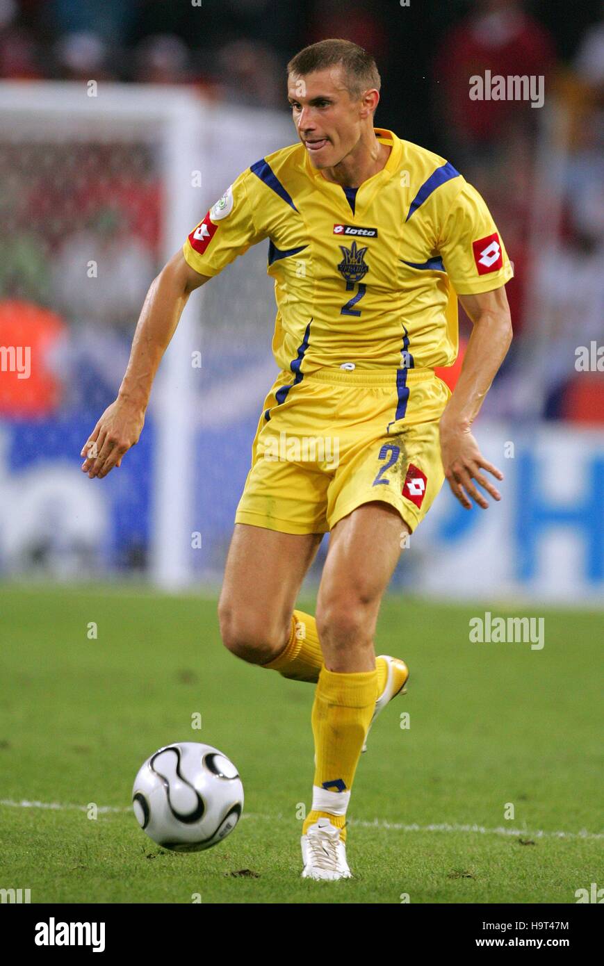 ANDRIY SHEVCHENKO UKRAINE & CHELSEA FC WORLD CUP COLOGNE GERMANY 26 ...