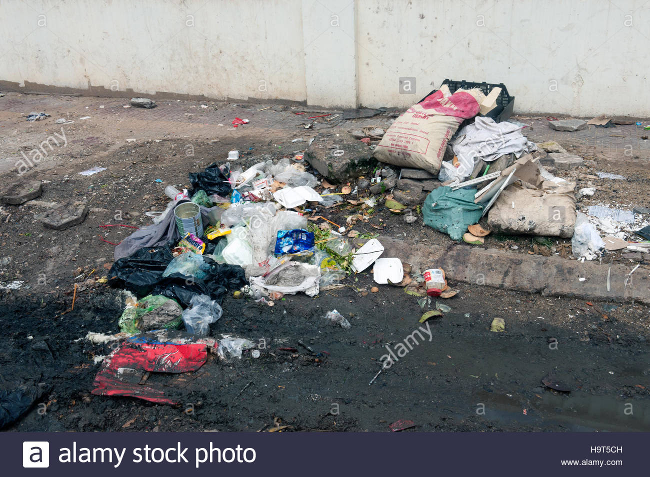 Litter On The Street Stock Photos & Litter On The Street Stock Images ...