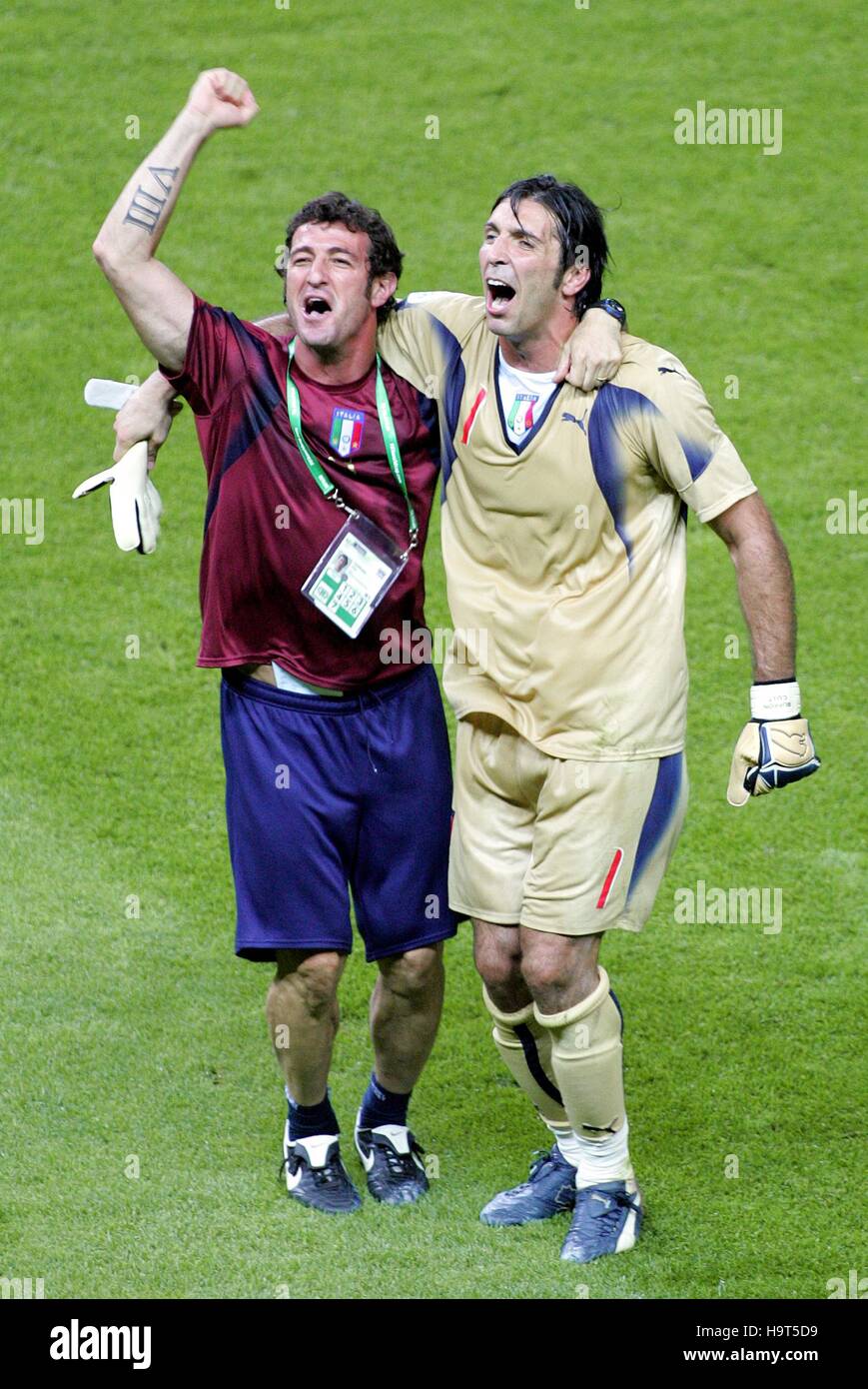 Gianluigi buffon 2006 italy hi-res stock photography and images - Alamy