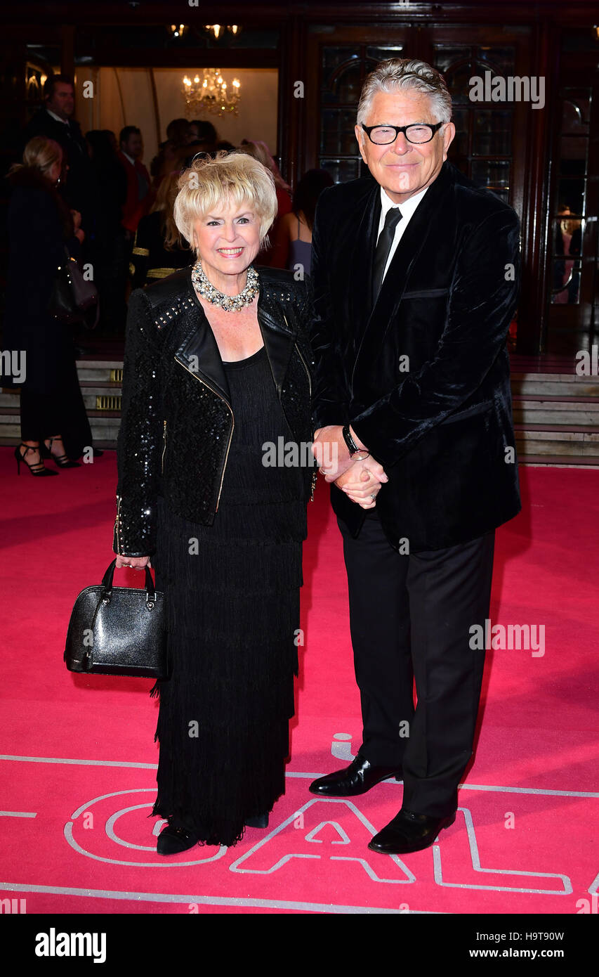 Gloria hunniford and stephen way hi-res stock photography and images ...