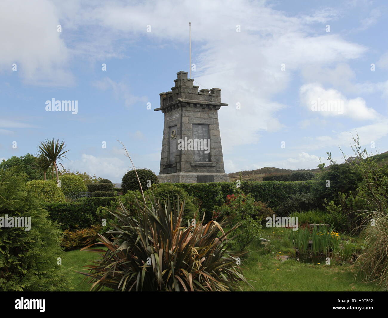 Harris war memorial tarbert isle hi-res stock photography and images ...