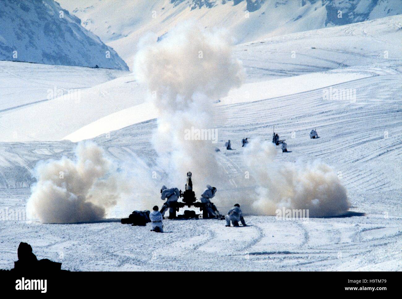Italian army, winter exercises of Alpini mountain troops Stock Photo ...