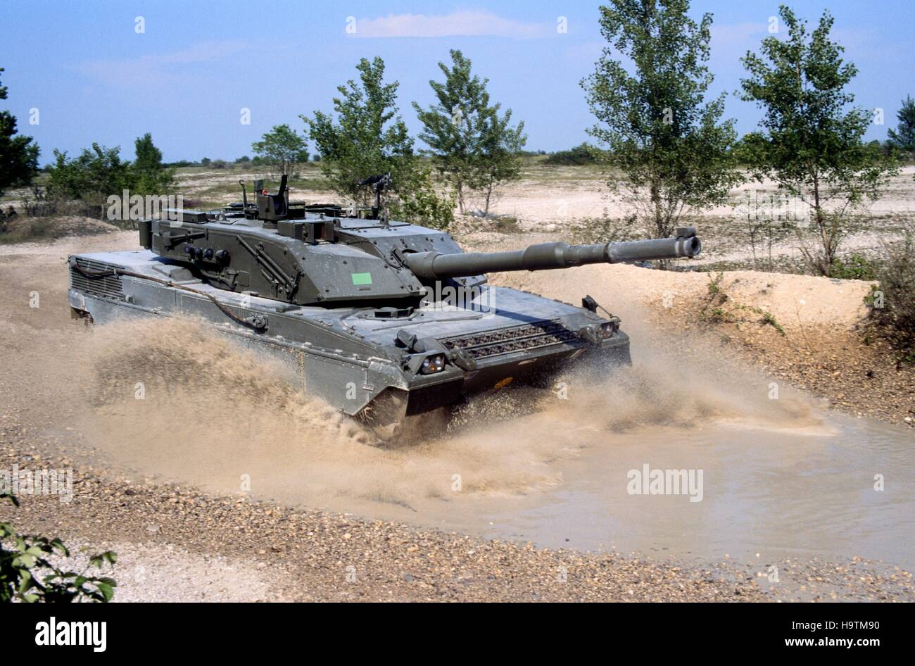 Italian army, heavy combat tank Ariete Stock Photo - Alamy
