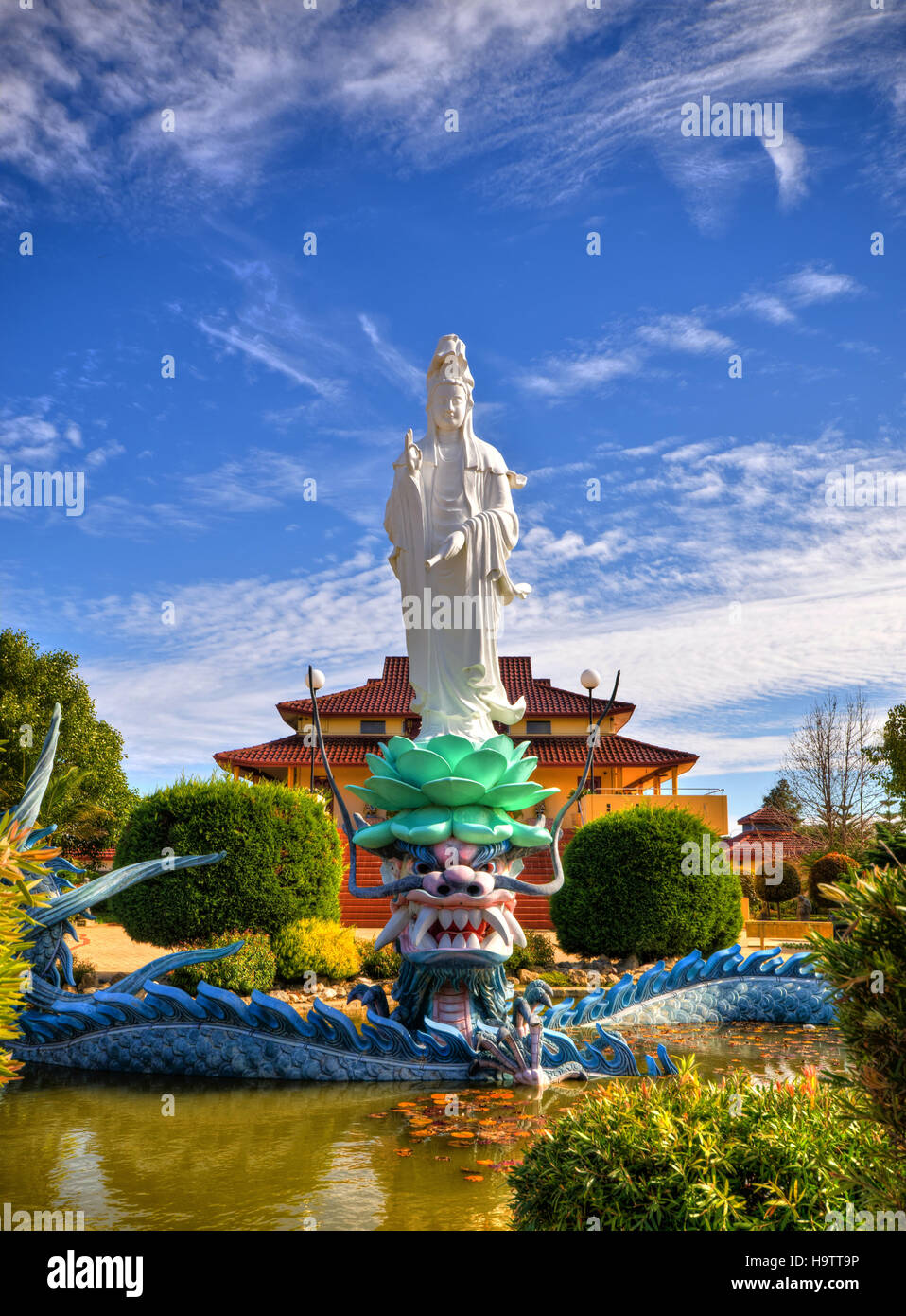 Buddhist architectural design hi-res stock photography and images - Alamy