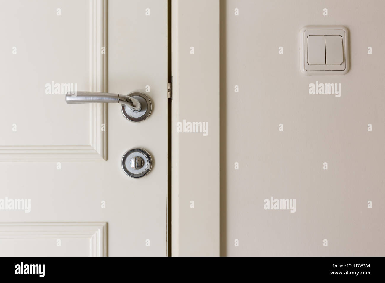 Electric door lock hi-res stock photography and images - Alamy