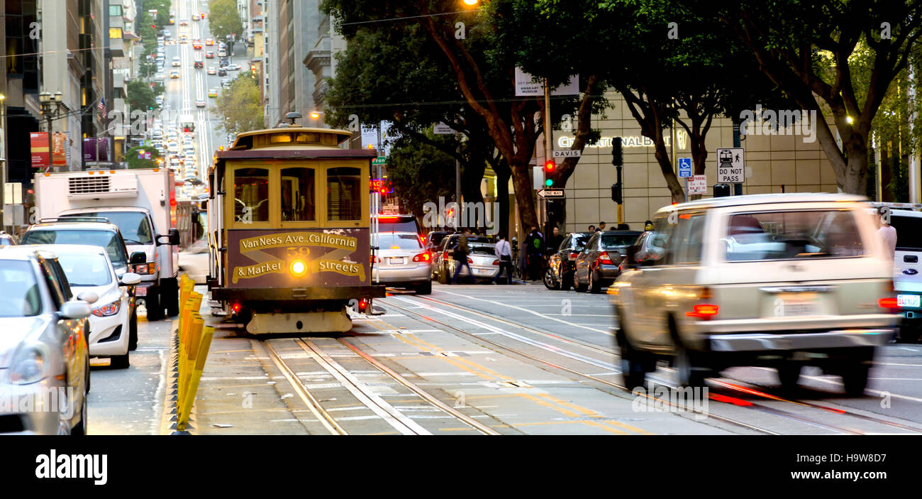 San Francisco, CA, USA, october 22, 2016; traditional Cable car in the ...