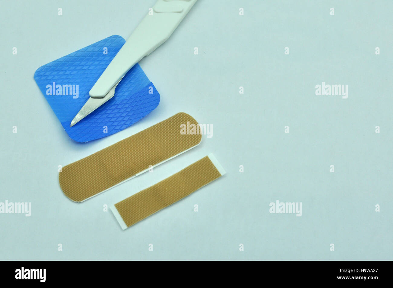 Sterile materials hi-res stock photography and images - Alamy