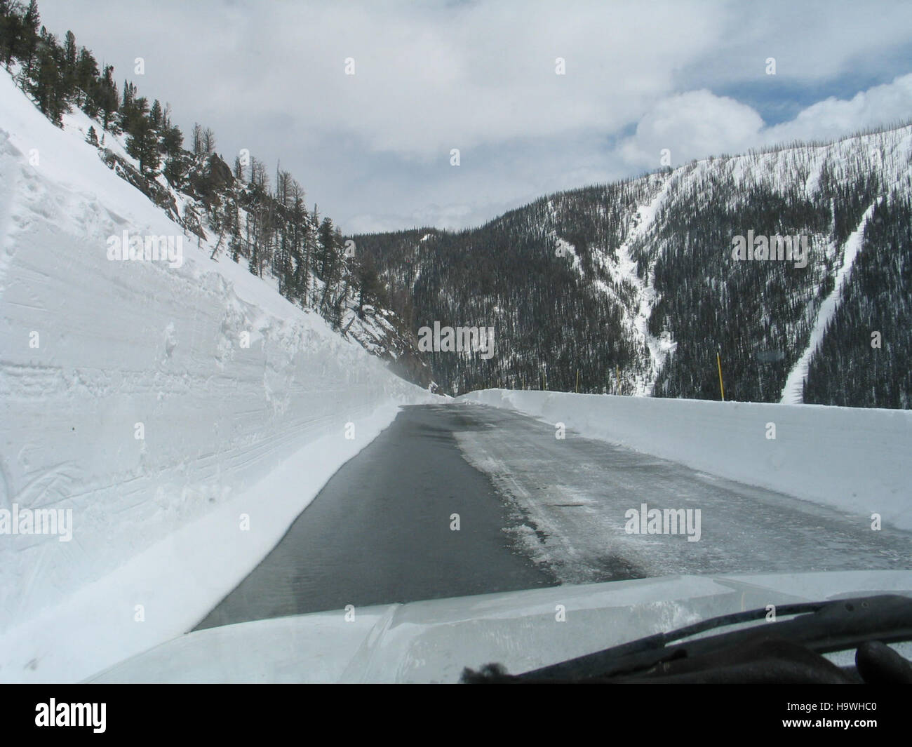 yellowstonenps 8577946829 Top of Sylvan Pass heading East (9 Stock ...