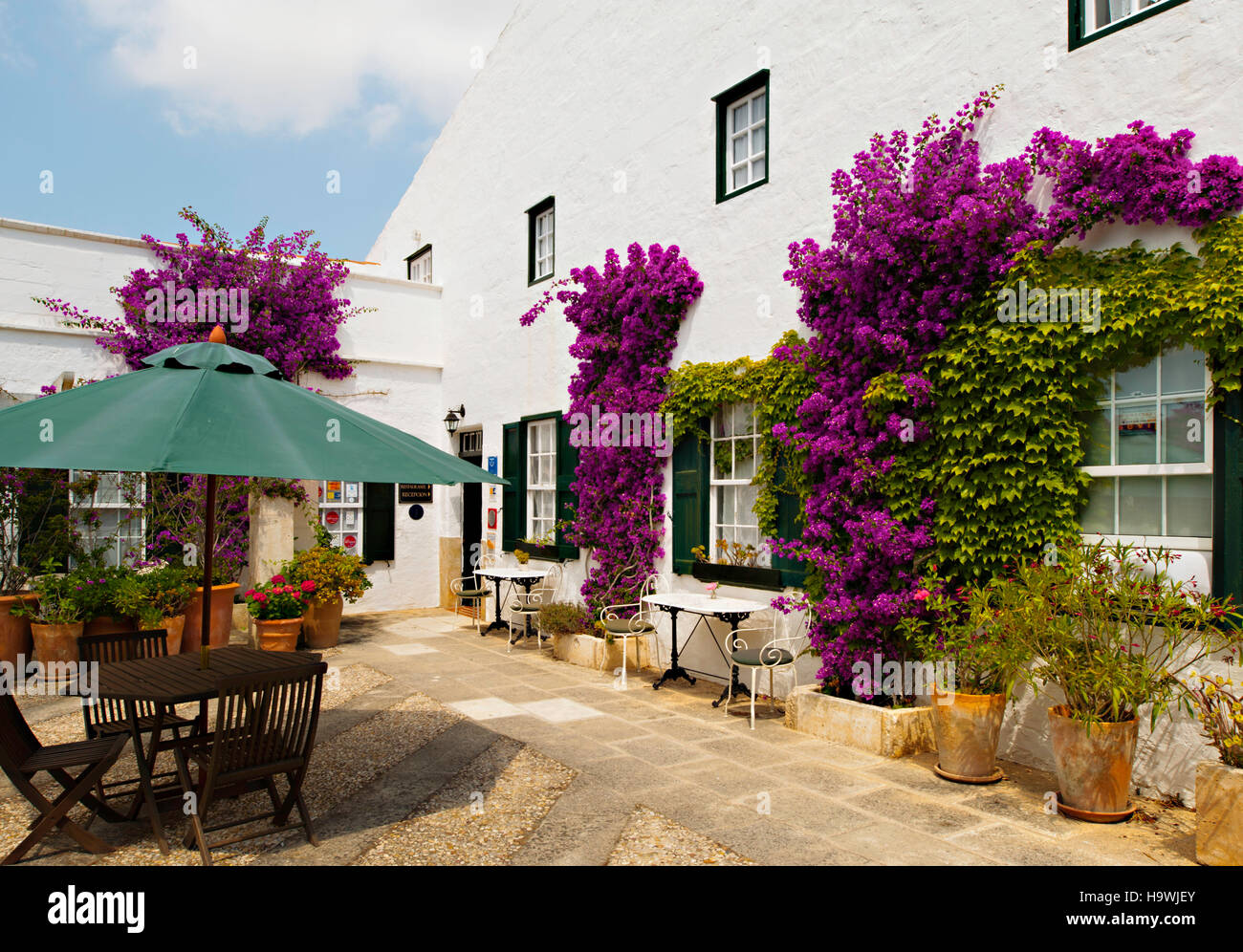 Quiet luxury hi-res stock photography and images - Alamy