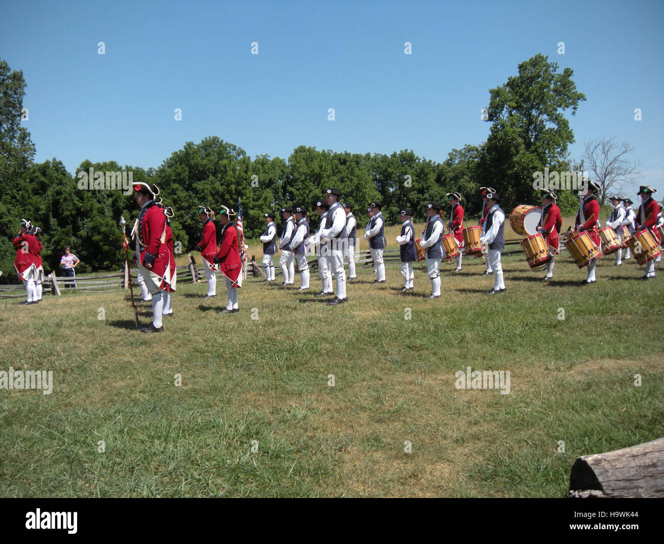 The Fifes and Drums of Yorktown perform at Valley Forge National ...