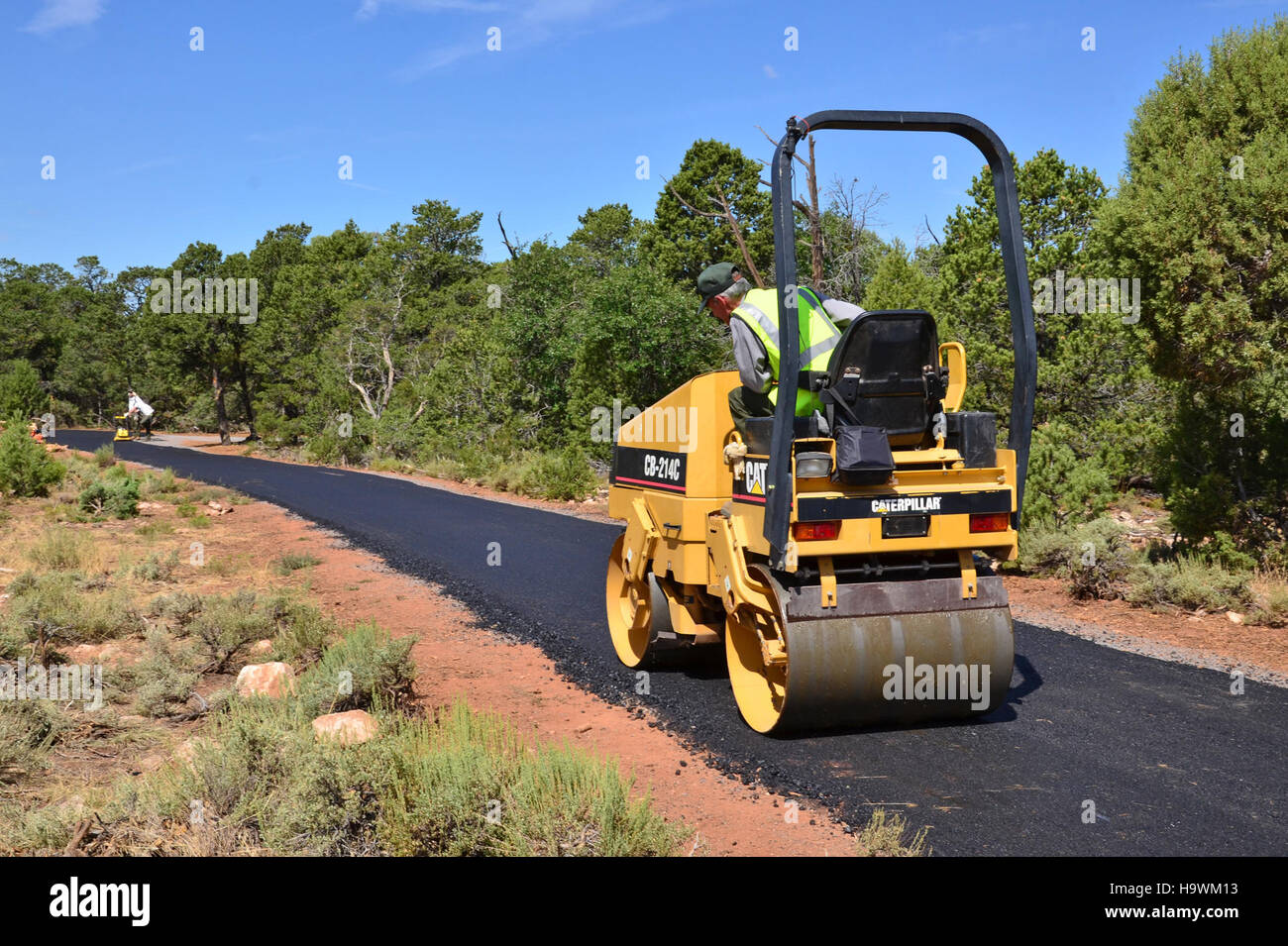 The South Rim Greenway construction project at the Grand Canyon ...