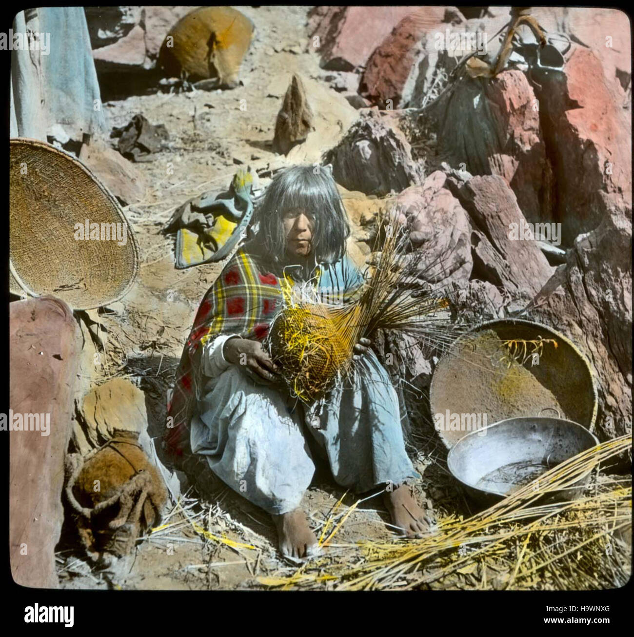 Havasupai havasupai native americans supai hi-res stock photography and ...