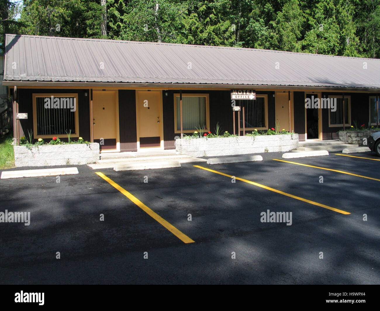 Apgar Village Lodge in Glacier National Park provides accommodations ...