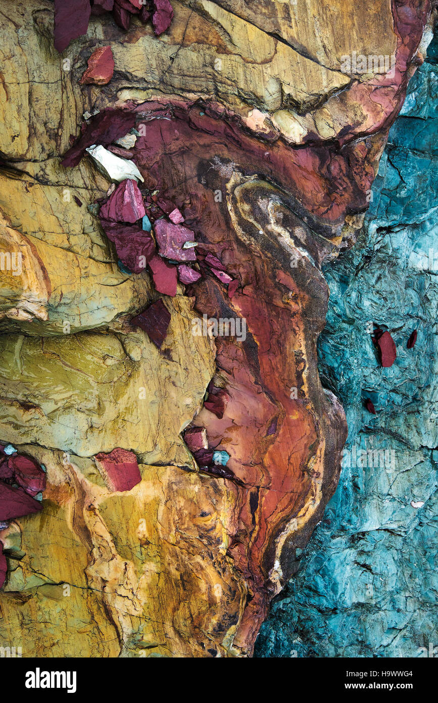 Gunsight Trail in Glacier National Park provides a challenging hike ...