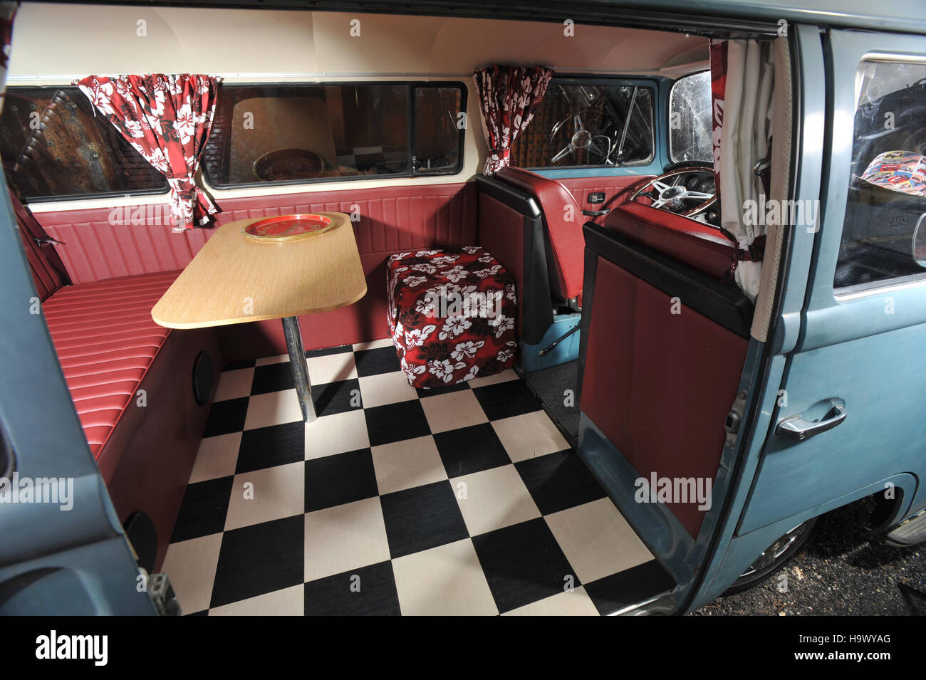 1971 VW Volkswagen Bay Window camper van Stock Photo - Alamy