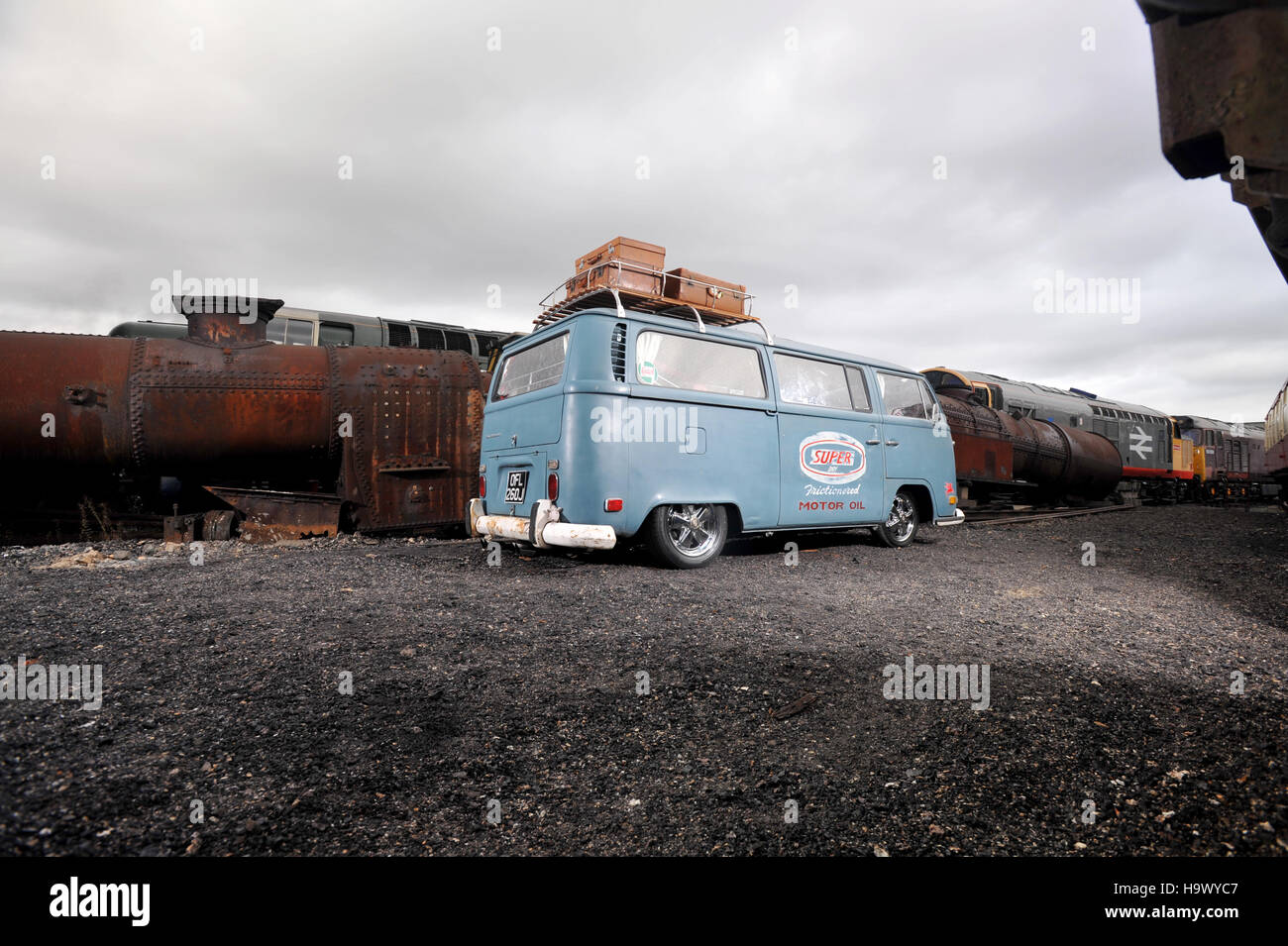 Vw engine bay hi-res stock photography and images - Alamy