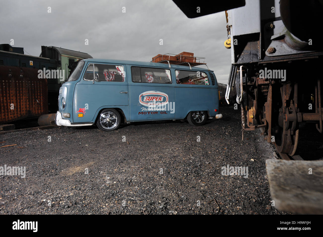 Hellaflush Vw Bus
