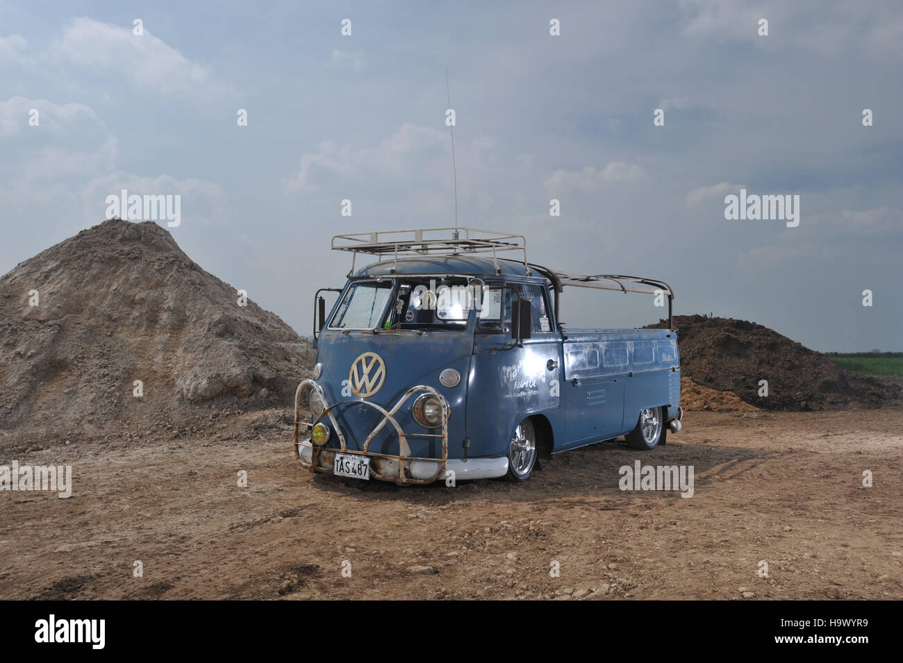 1963 VolksWagen VW split screen single cab pick up with air suspension ...