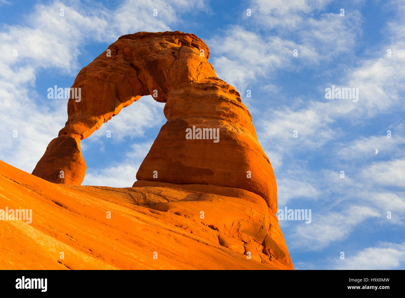 Delicate Arch, located in Arches National Park, is one of the most ...