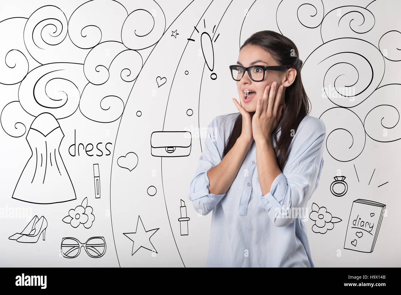 Shopping surprised hi-res stock photography and images - Alamy