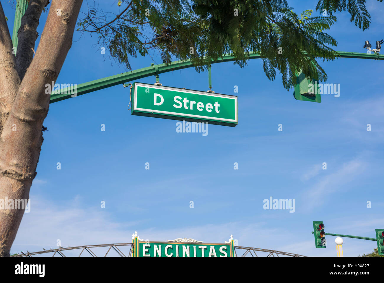 Horizontal signage hi-res stock photography and images - Alamy