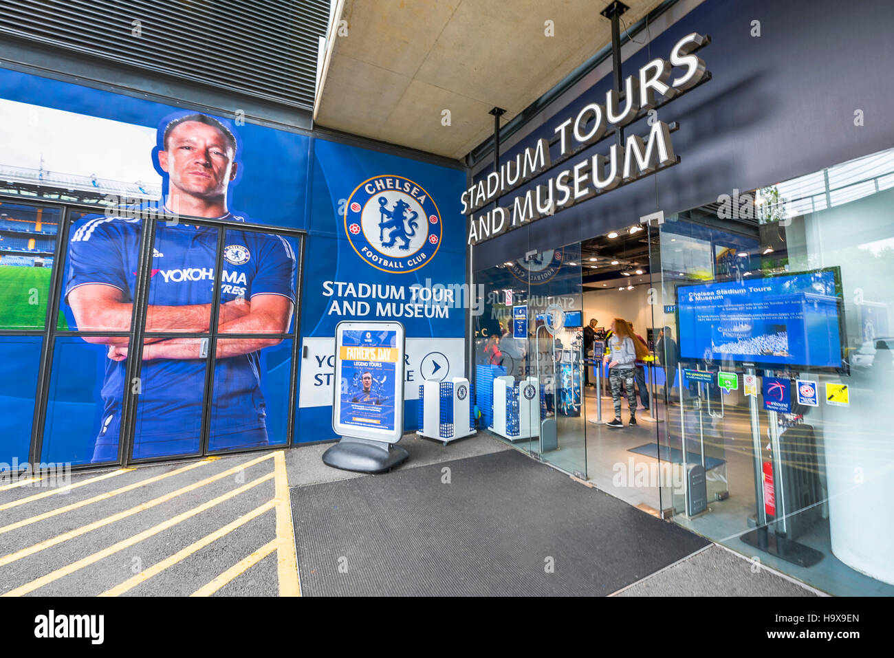 Chelsea stadium design hi-res stock photography and images - Alamy