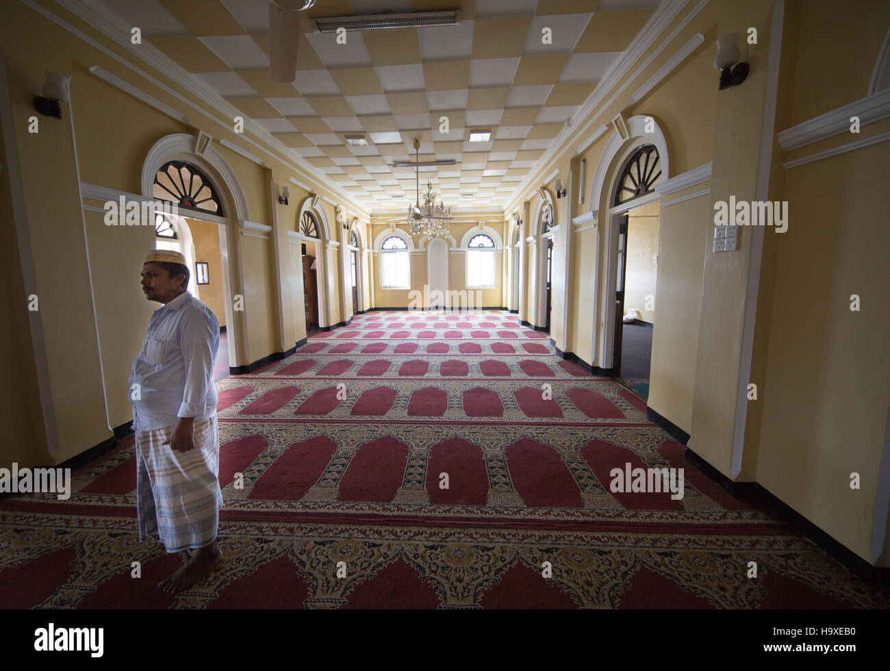 Kachimalai Mosque Beruwala Sri Lanka Stock Photo - Alamy