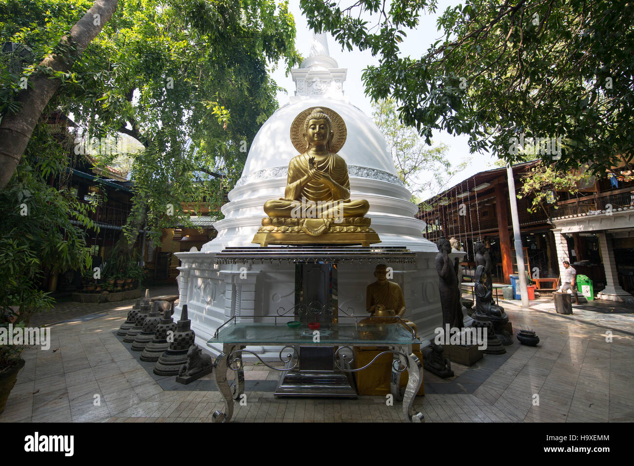 Gangaramaya Temple Colombo Sri Lanka Stock Photo - Alamy