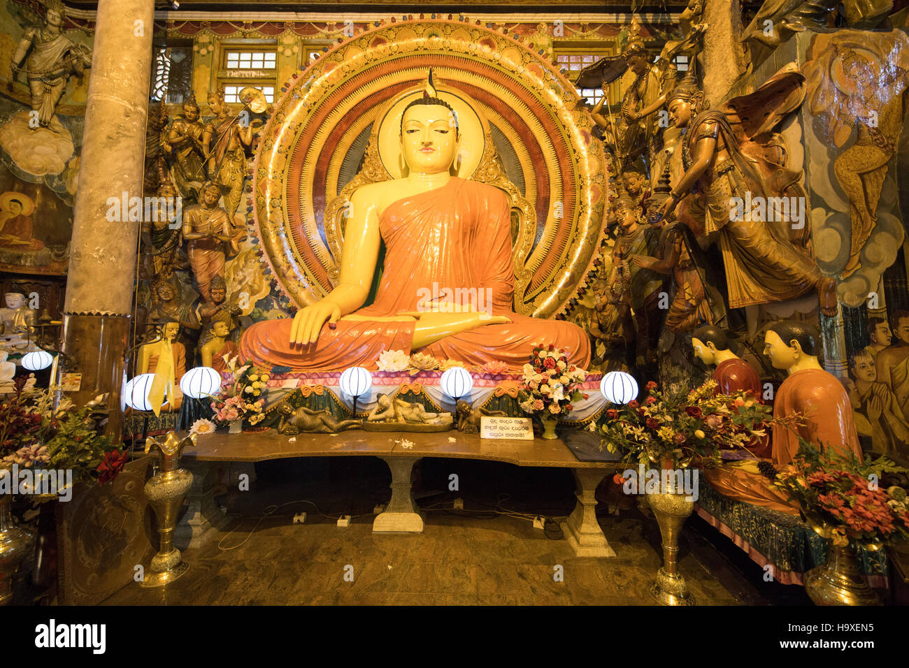 Gangaramaya Temple Colombo Sri Lanka Stock Photo - Alamy